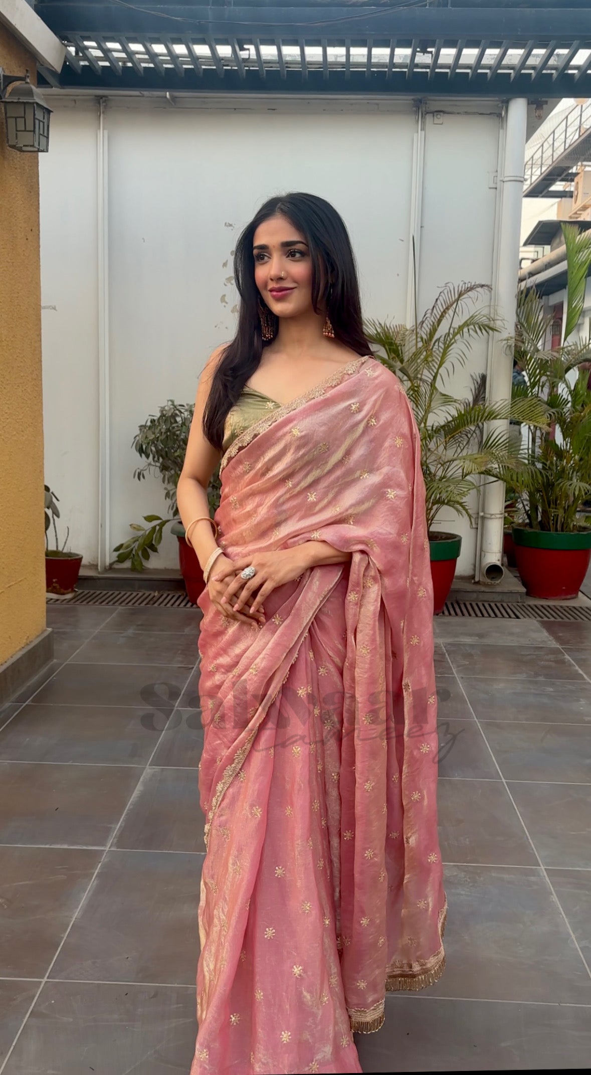 Gulabi Saree by Salwaar Tameez | Pink Saree – Indian Wear